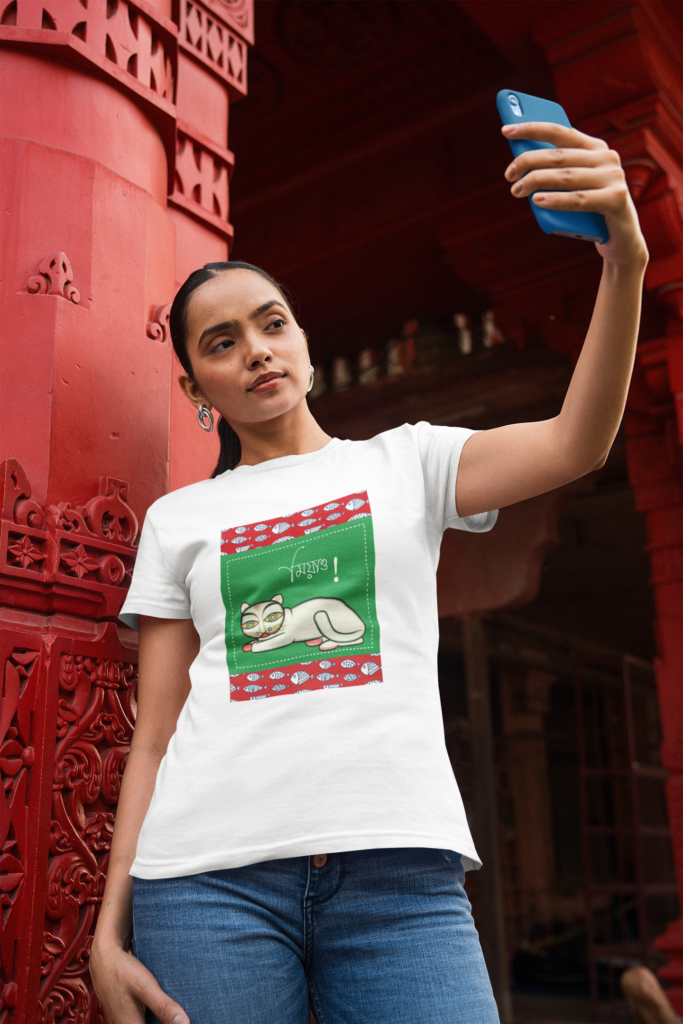 T-Shirt Bengali Miyaao ( White) - Noor